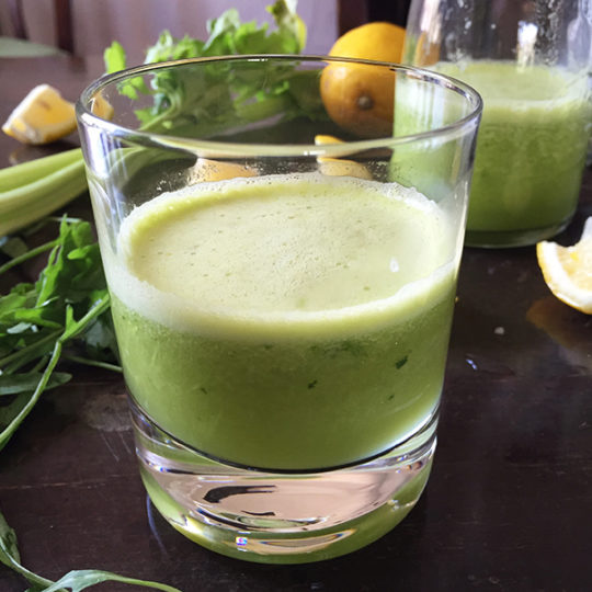 Succo detox. Semplice da preparare, gustoso e rinfrescante